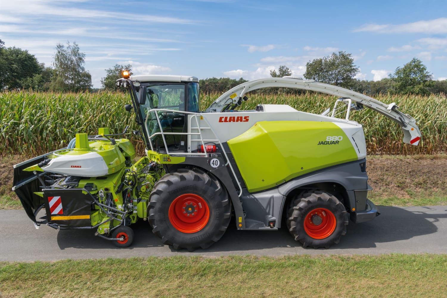 CLAAS JAGUAR 880 - 860 Harvesters | CLAAS Harvest Centre